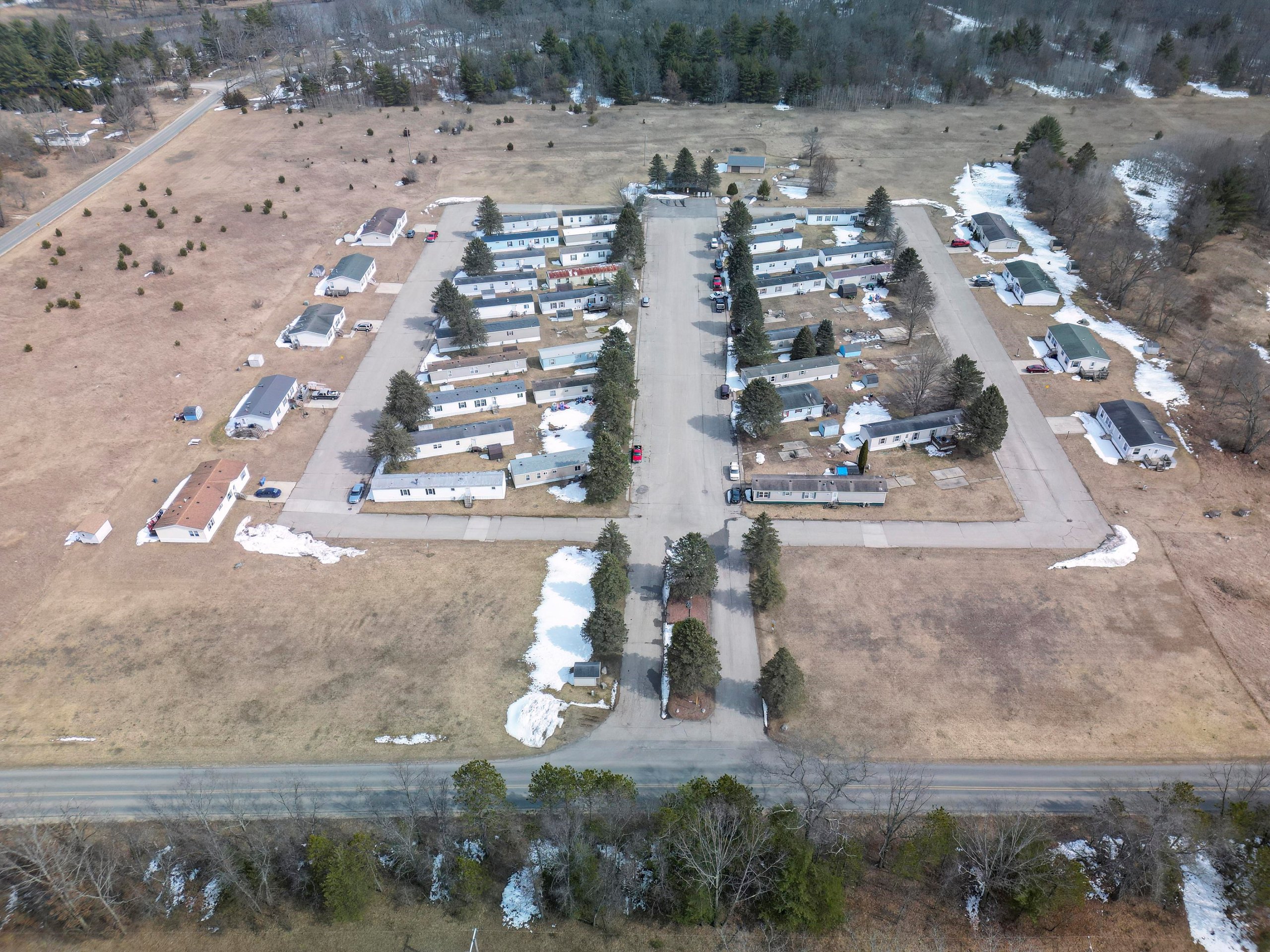 Marcus & Millichap brokers sale of 50-space manufactured homes ...