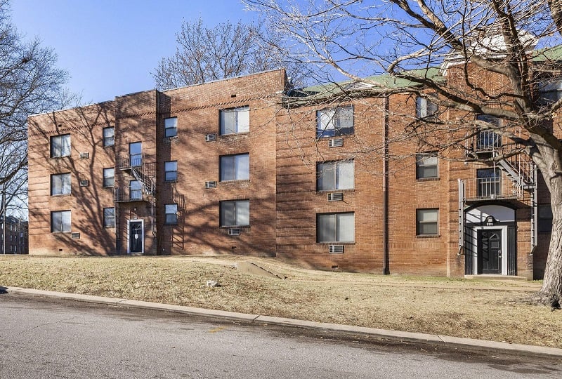MMG Real Estate Advisors sells 606-unit apartment property in St. Louis ...